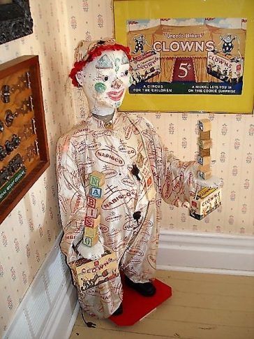 On The Hunt: Nostalgic NABISCO (N.B.C.) Zu Zu Clown Cookie Collectible ...