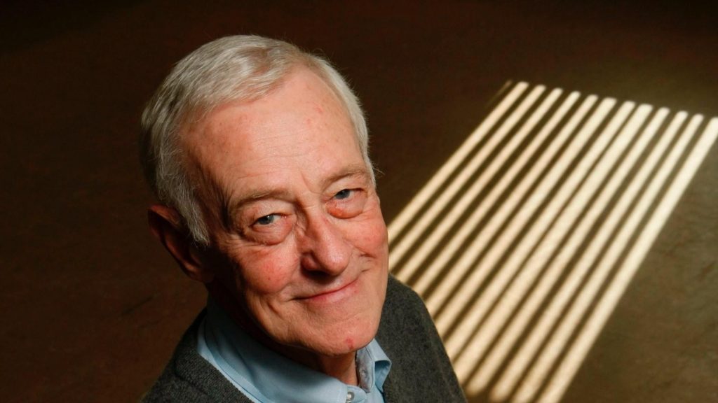 Beloved ‘Frasier’ Star, John Mahoney, Dies At 77 | DoYouRemember?