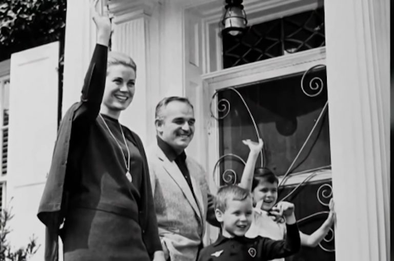 See The Inside of Grace Kelly's Childhood Home, it's stunning!