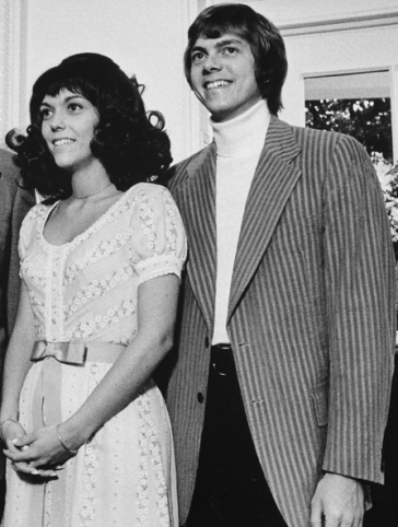The Big Family Secret Surrounding Karen Carpenter's Eating Disorder