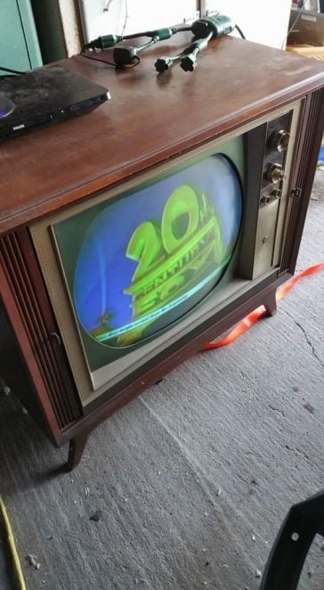 The History Of Color Televisions In The 1960s - They Were Radioactive!