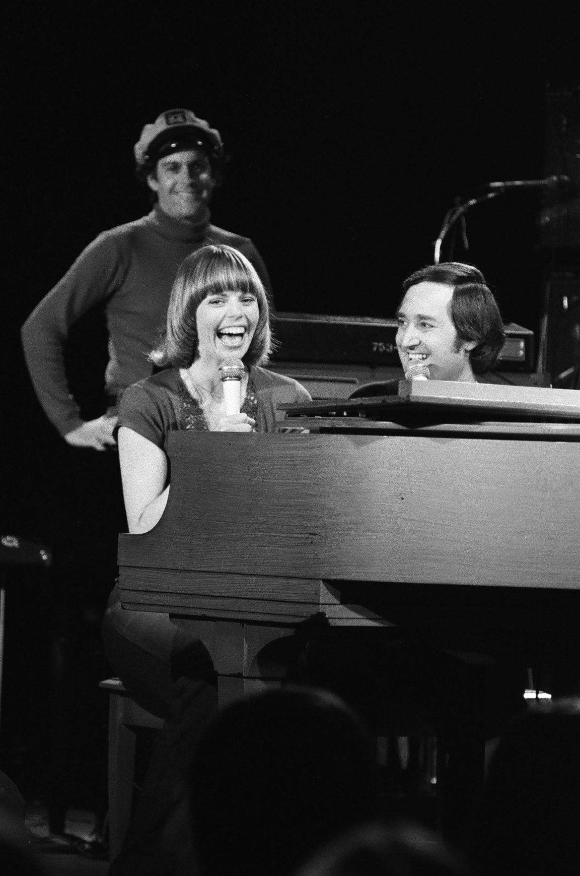 Toni Tennille Reflects On Life With 'Captain' Daryl Dragon After His Death