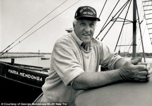 George Mendonsa, Sailor From Iconic VJ Day Photo, Dies At Age 95