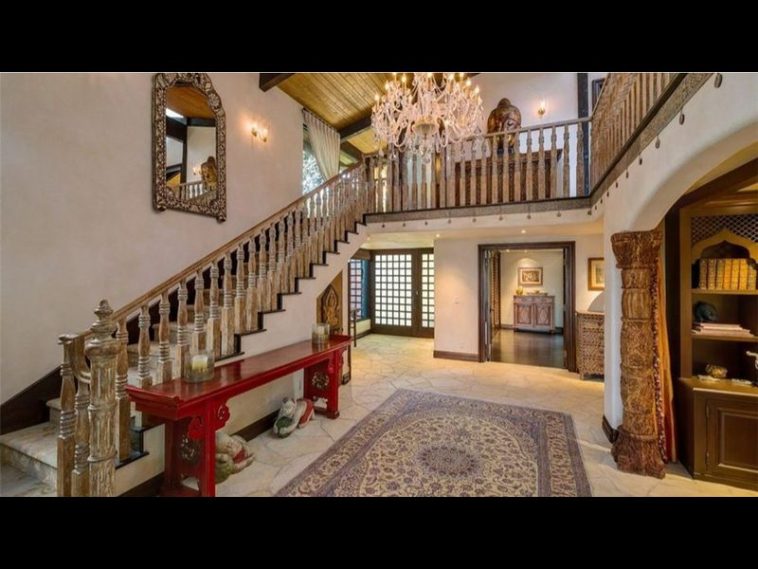 Kurt Russell And Goldie Hawn's Former Beach House Is On The Market