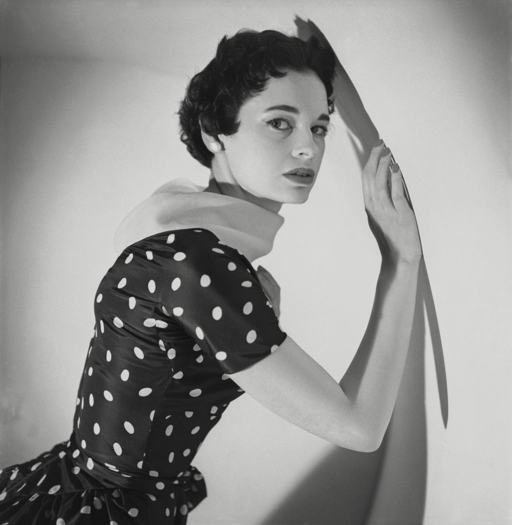 Fashion Designer And Socialite Gloria Vanderbilt Dies At 95