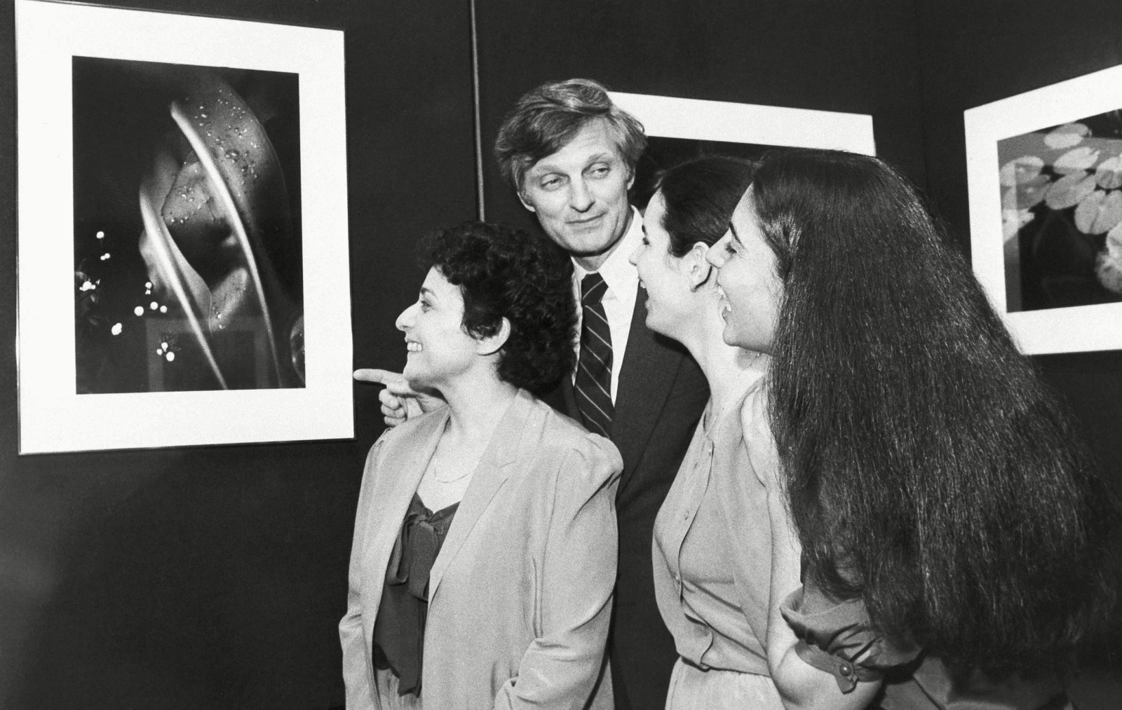 'M*A*S*H' Actor Alan Alda Is Proud Father Of 3 Very Beloved Daughters