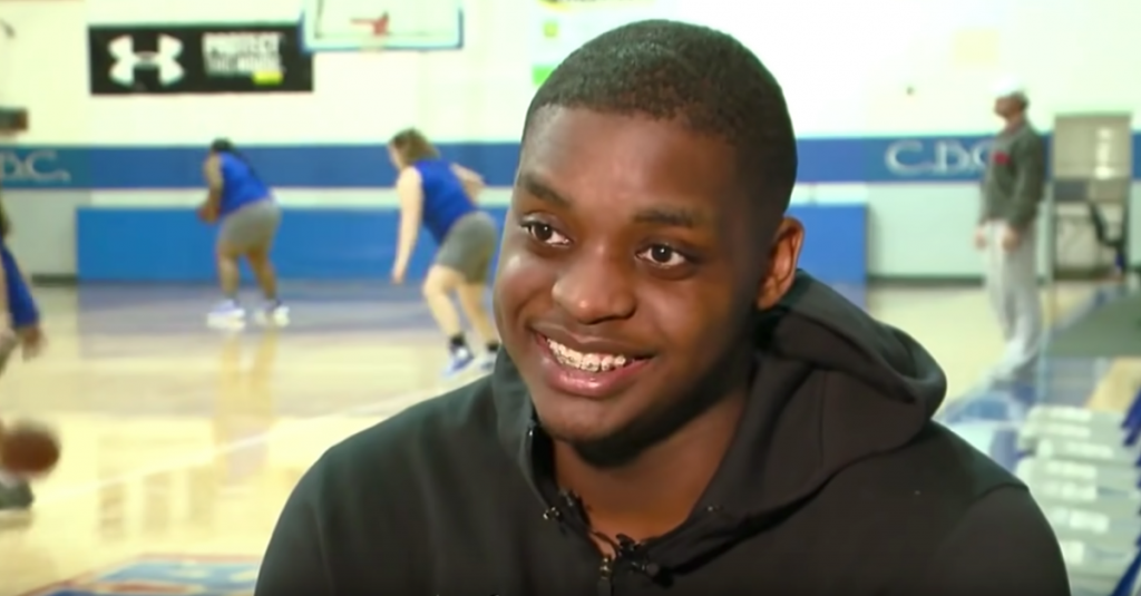 Kalin Bennett Scores First Points For Kent State In Basketball Game