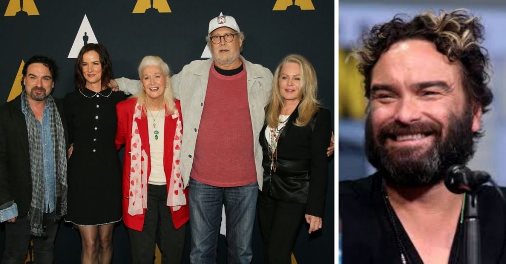 Johnny Galecki Reunites With 'Christmas Vacation' Cast