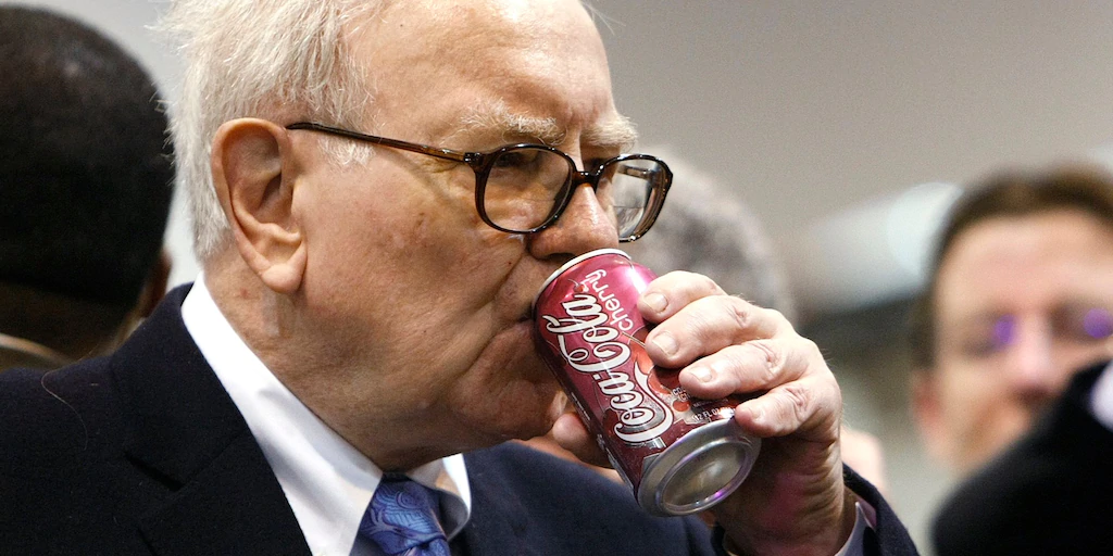 Here's Why Warren Buffett Drinks 5 Cans Of Coke Instead