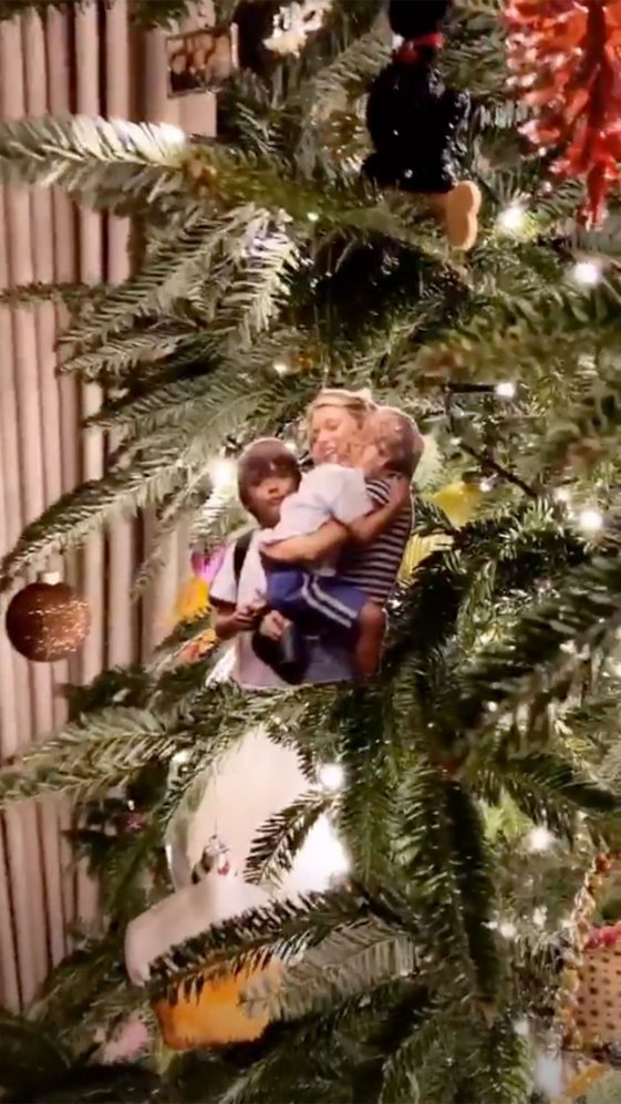 Kelly Ripa's Nostalgic Family Photos On Her Christmas Tree