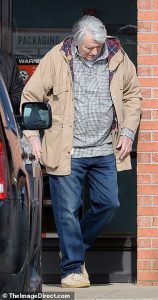 Dolly Parton's Husband, Carl Dean, Seen In Public For First Time In 40 Yrs