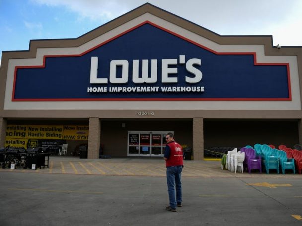 What Lowe's Looked Like When It First Opened In 1921