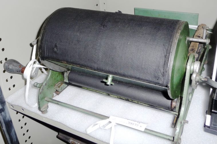 Mimeograph smell : The Classroom Chore That Smelled So Good