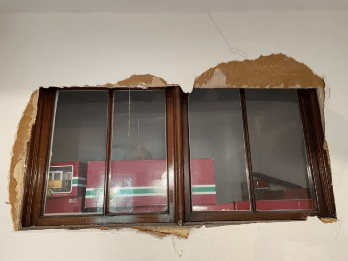 Man Discovers Secret Window Behind Wallpaper Of His 1800s Home