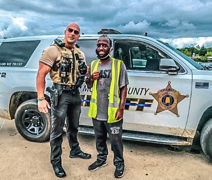 Dwayne Johnson Lookalike Cop Receives Heartfelt Message From “The Rock ...