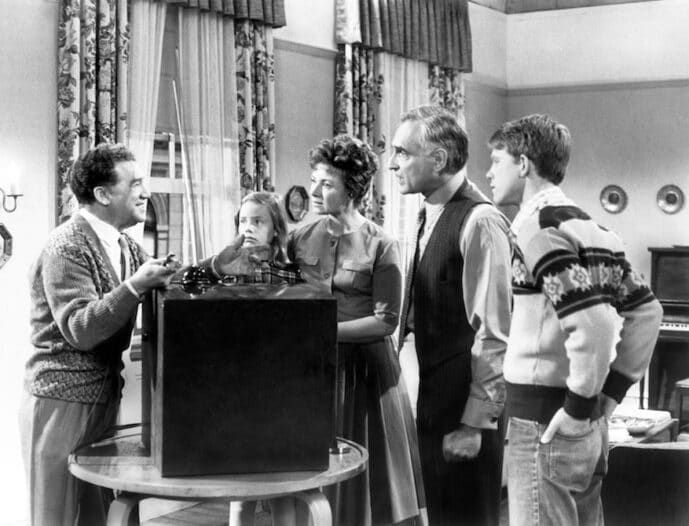 At 93, Marion Ross From 'Happy Days' Is Enjoying Retirement While ...