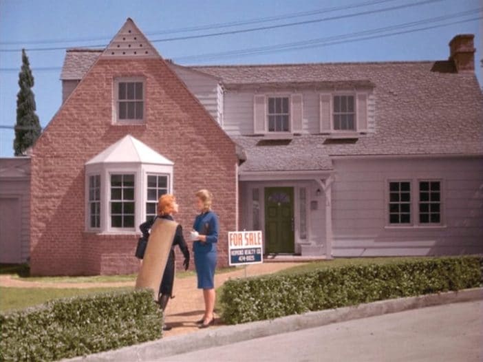 'Bewitched' Officially Ended After This Happened & More Fun Facts