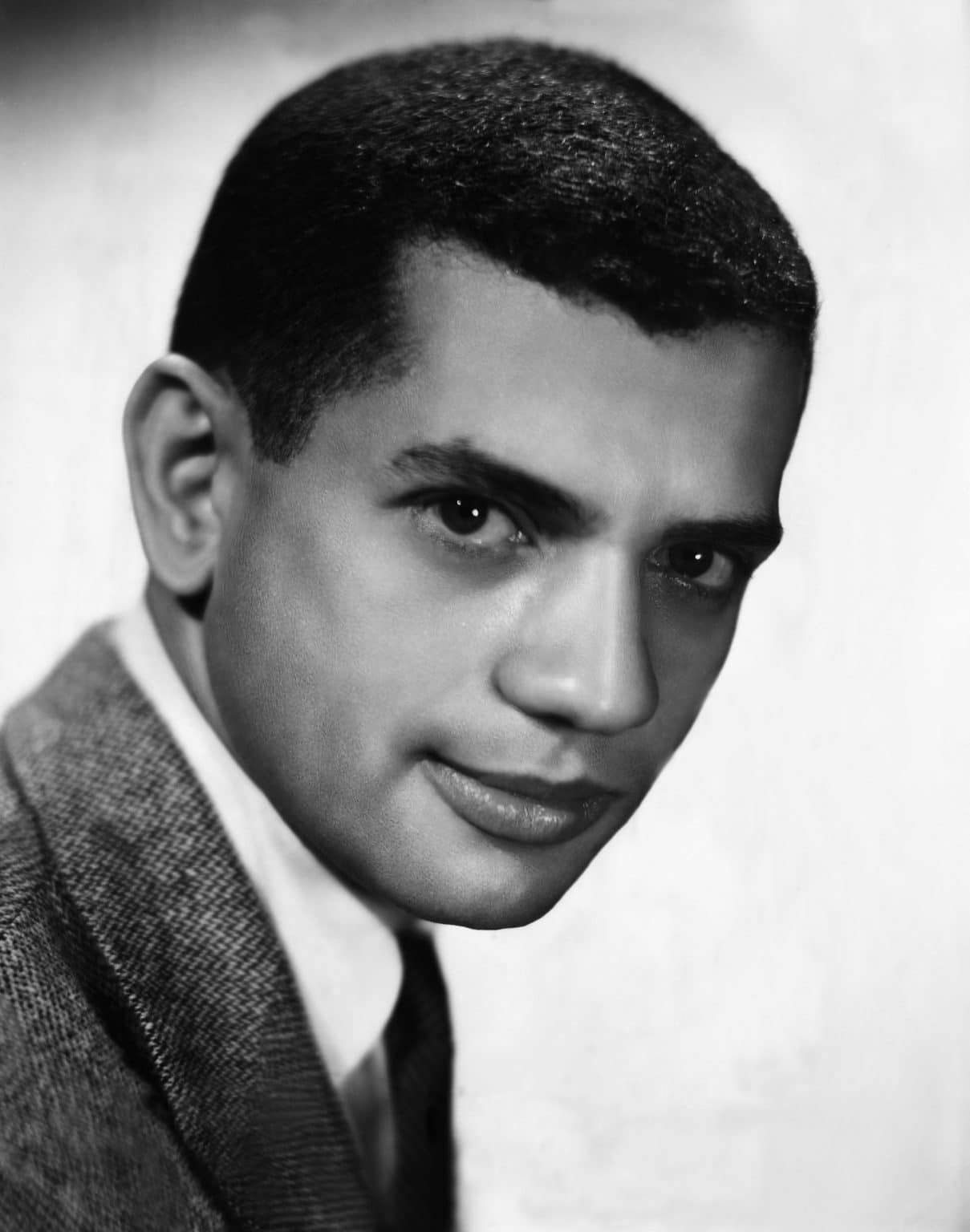 Robert Clary From 'Hogan's Heroes' Is 95 And Teaches About The Holocaust