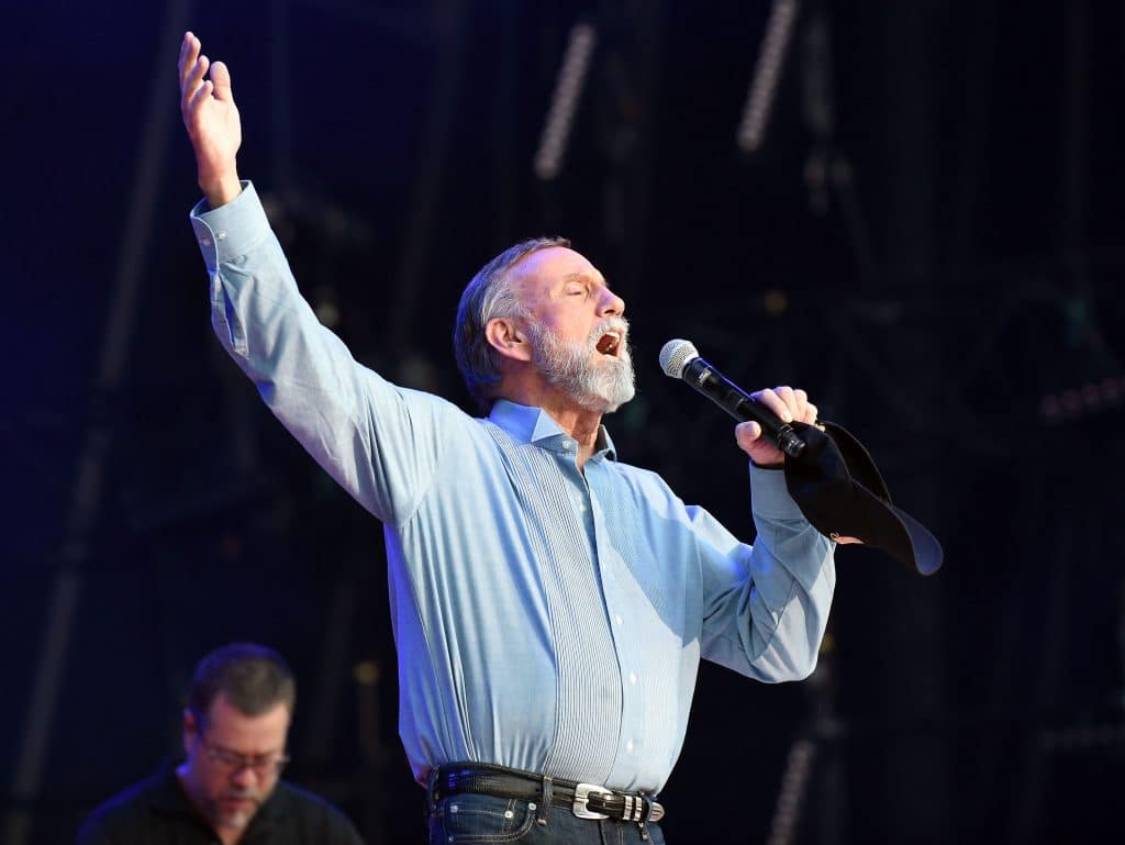 Ray Stevens 'Devastated' After Wife Penny Dies Following Lengthy Cancer ...