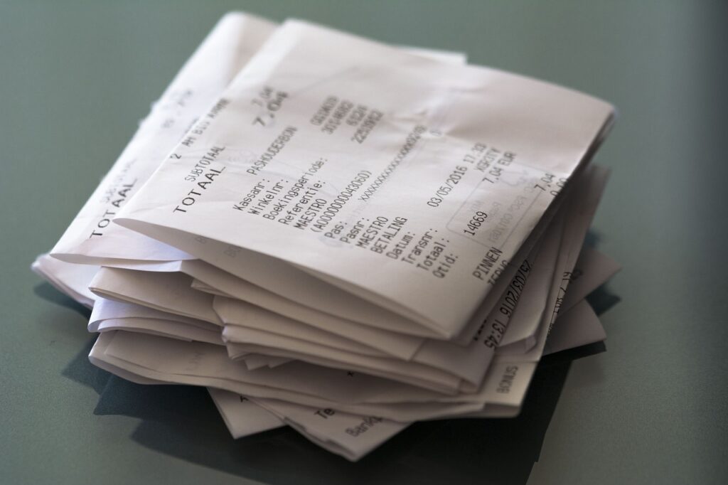 Checking The Fast Food Receipt Is A Quick Chore With A Lot Of Benefits
