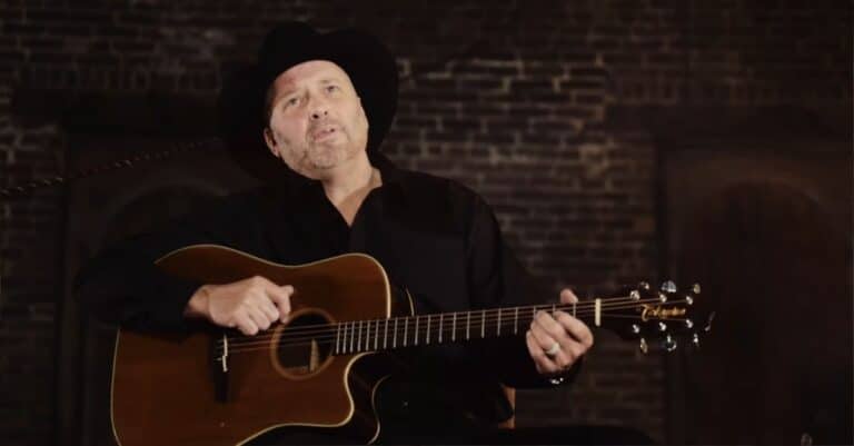 '90s Chart-Topping Country Artist Jeff Carson Dies At 58