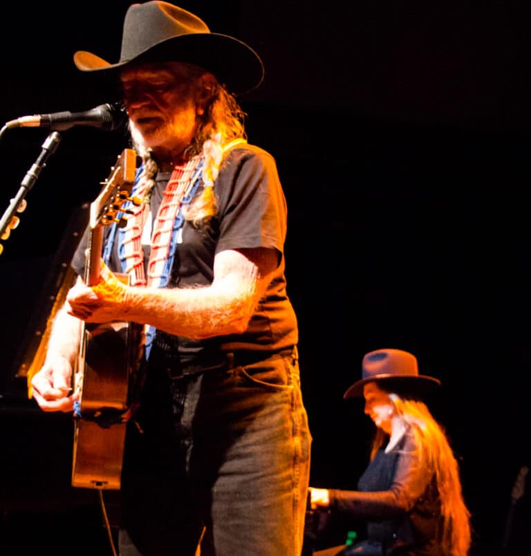 Bobbie Nelson, Piano-Playing Sister Of Willie Nelson, Dies At 91