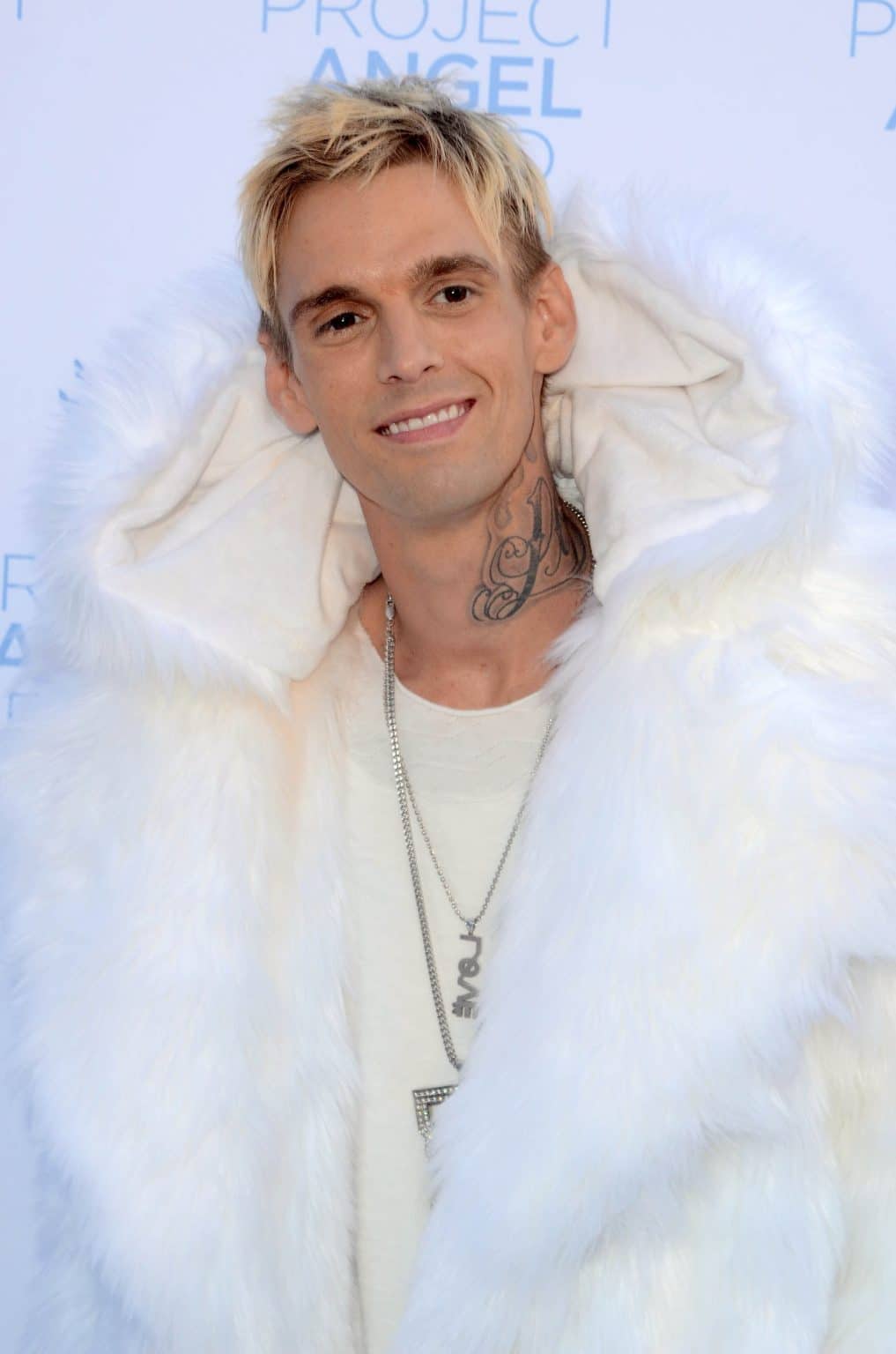 '90s Star Aaron Carter Gets Butterfly Face Tattoo In Honor Of Late Sister