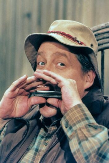 The Epic Moment Where Wilson Reveals His Face On 'Home Improvement ...