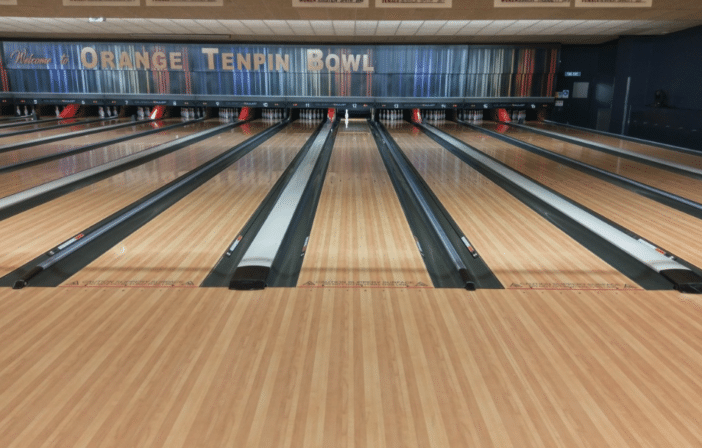 Vintage 1950s Michigan Bowling Alley Hits The Market For $130k