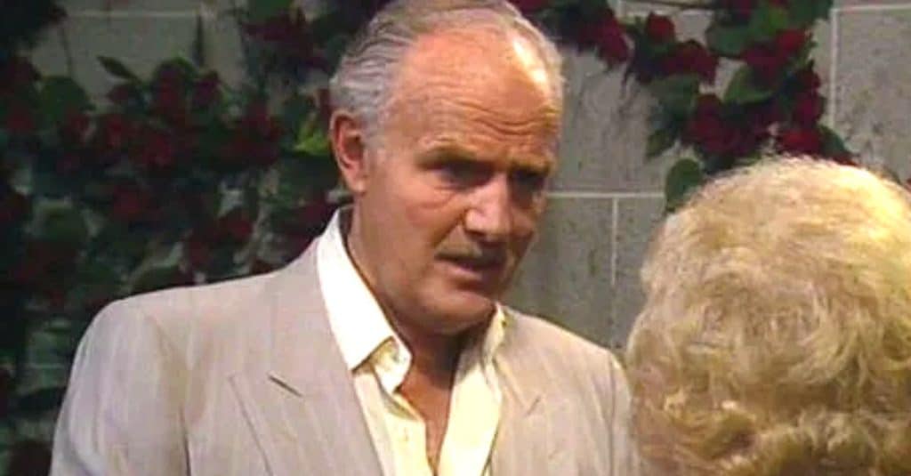 'Friends' And 'Dallas' Actor Richard Roat Dies At 89