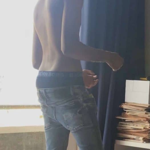 High School Gives Free Belts To Students To Discourage Sagging Pants | DoYouRemember?