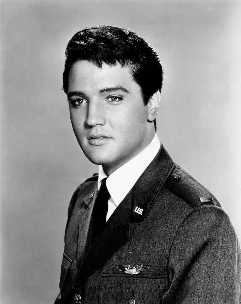 Elvis Presley's Family Confirms He Hid A Lot About His Appearance With ...