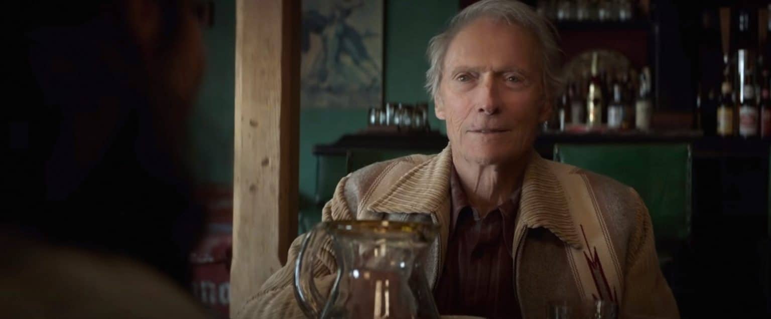 Clint Eastwood Seen In Rare Full Family Photo For Thanksgiving