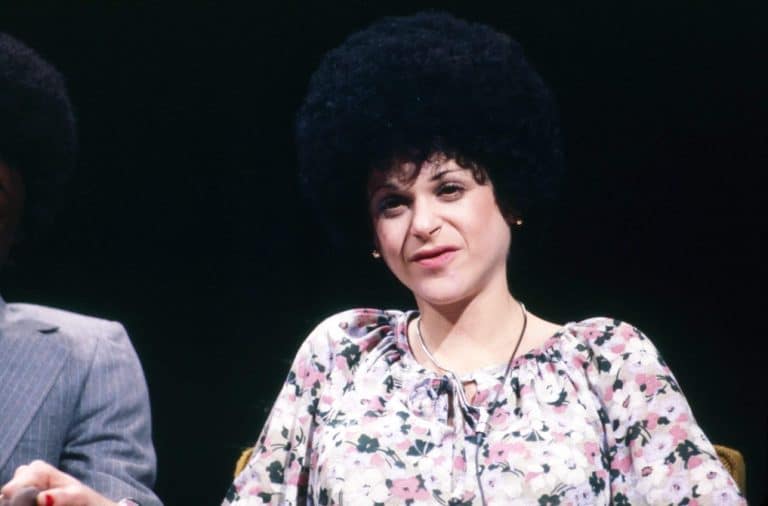 45 Years Ago, Gilda Radner Made Her 'Roseanne Roseannadanna' SNL Debut ...