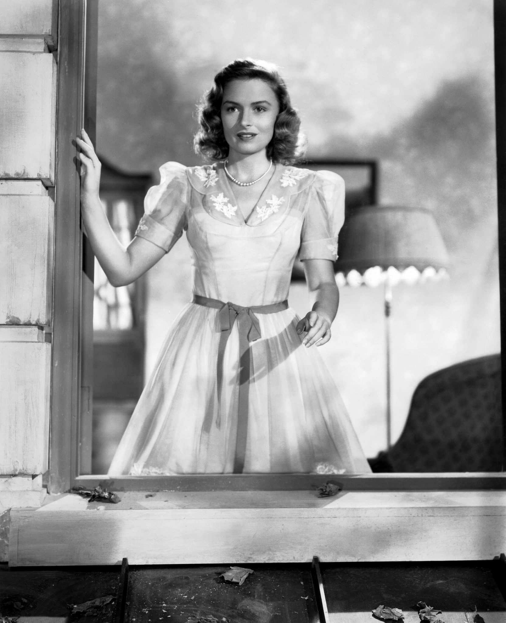 ‘It’s A Wonderful Life’ Star Donna Reed Kept WWII Letters From Soldiers ...