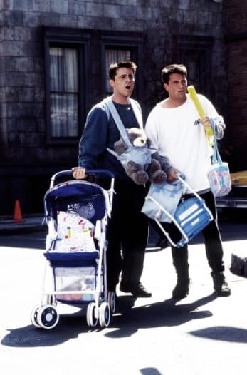 Matthew Perry Shares The Real, Tragic Reason He Doesn't Watch 'Friends ...