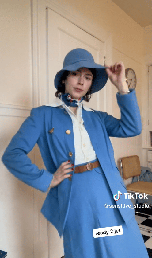 Daughter Steps Into The Past By Wearing Mom's 1970s Pan Am Uniform