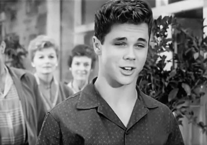 Tony Dow Once Explained How He 'Accidentally' Became A Child Actor