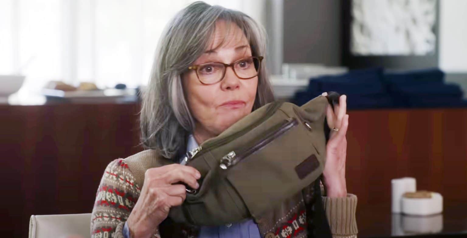 Fans Are Obsessed Seeing Austin Butler Helping Sally Field