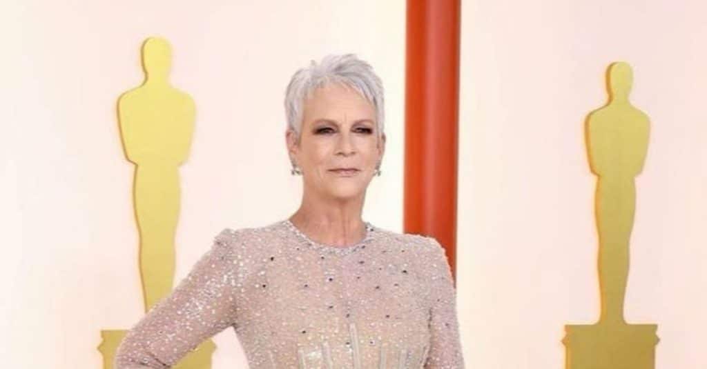 Jamie Lee Curtis Shares What She’s Learned As An ‘Old Lady’ In Speech