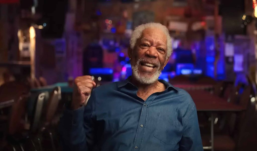 Morgan Freeman Wore A Single Black Glove To The Oscars—Here’s Why ...