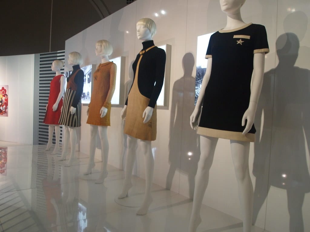 Mary Quant, Revolutionary Swinging '60s Designer Of The Miniskirt, Dies ...