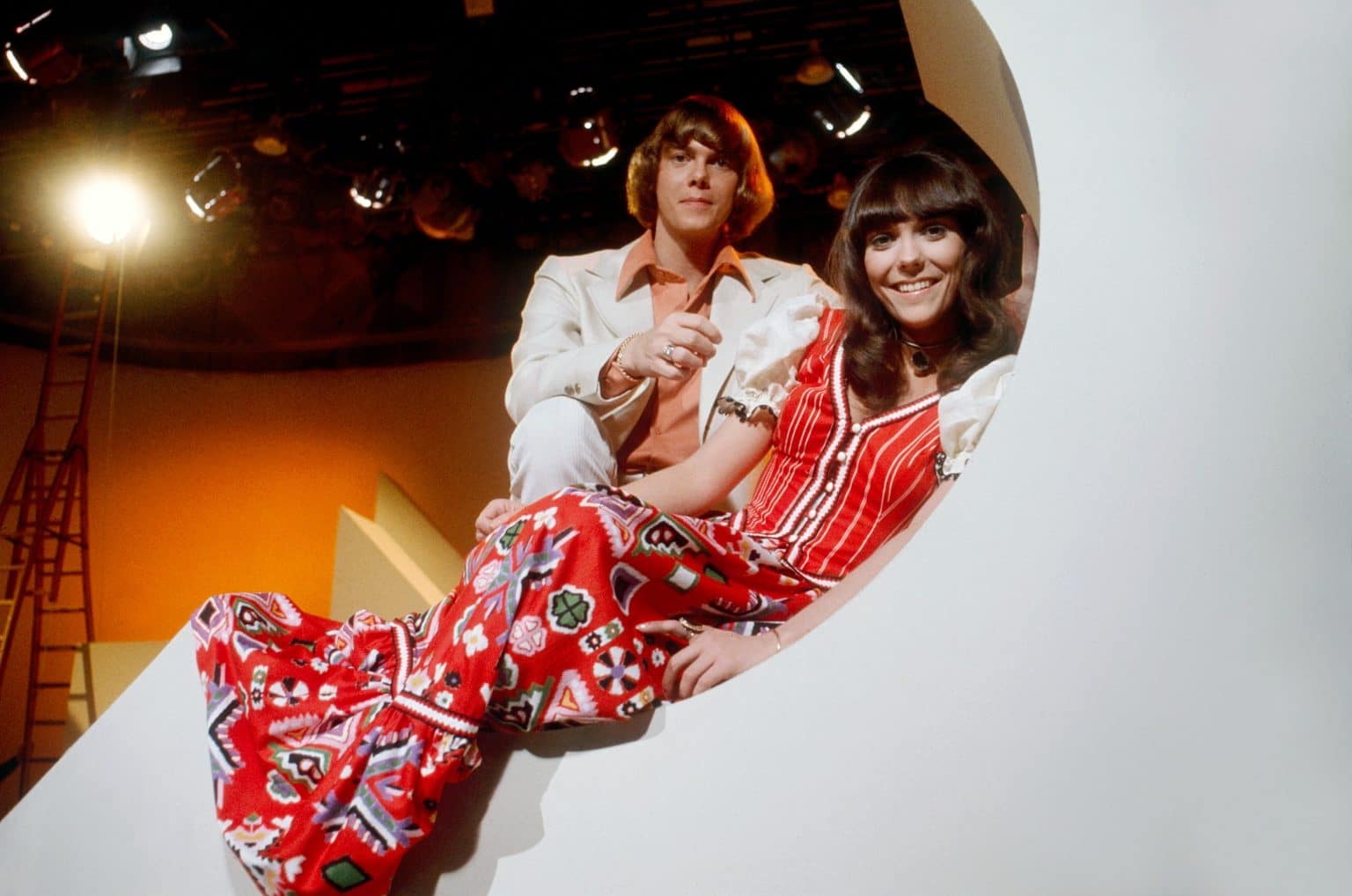 The Tragic Details Behind The Carpenters Coming To An End
