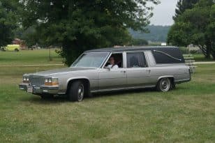 What Is The Rule For Pulling Over If A Funeral Procession Drives Behind ...