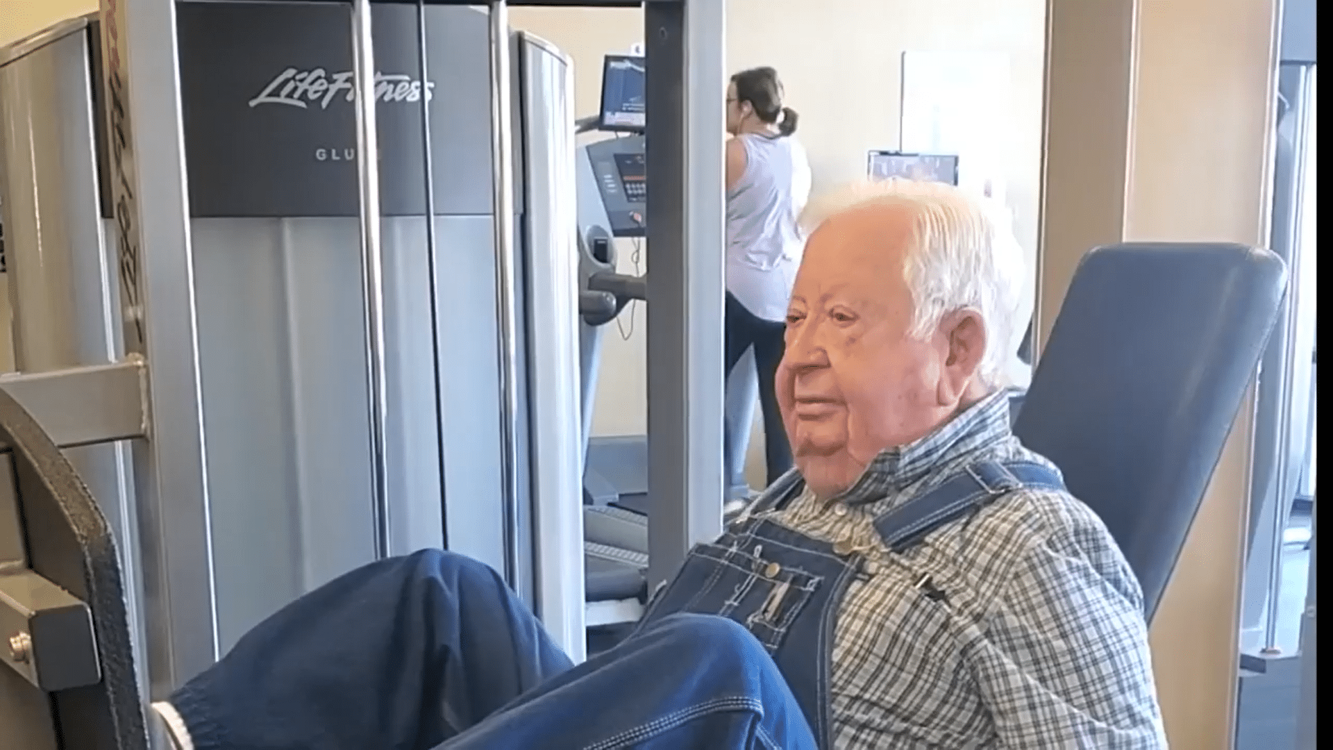 91-Year-Old Works Out At Gym To Show Others It's Never Too Late For Anything