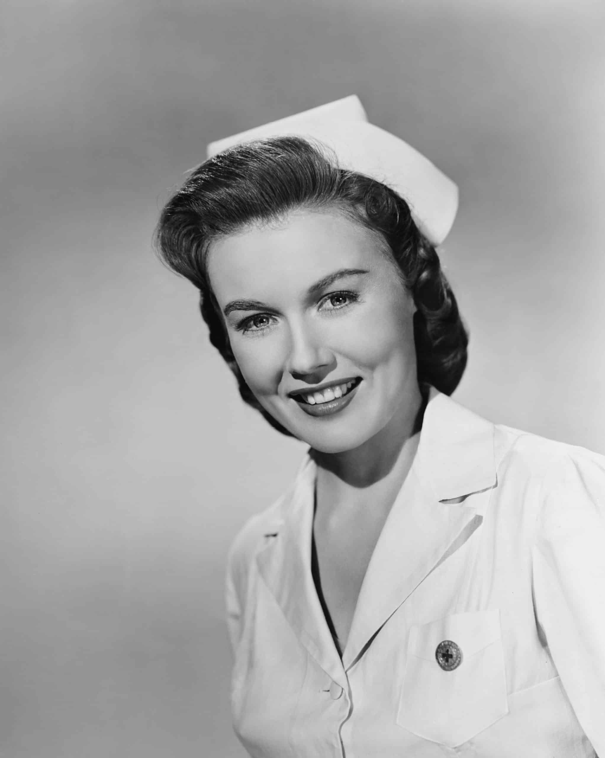 Elaine Devry, 'I Dream Of Jeannie' And 'Perry Mason' Actress, Dies At 93