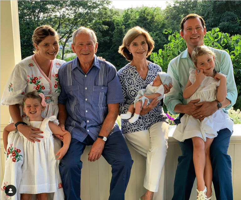 Jenna Bush Hager Celebrates Mom In First Family Dinner With Sister ...