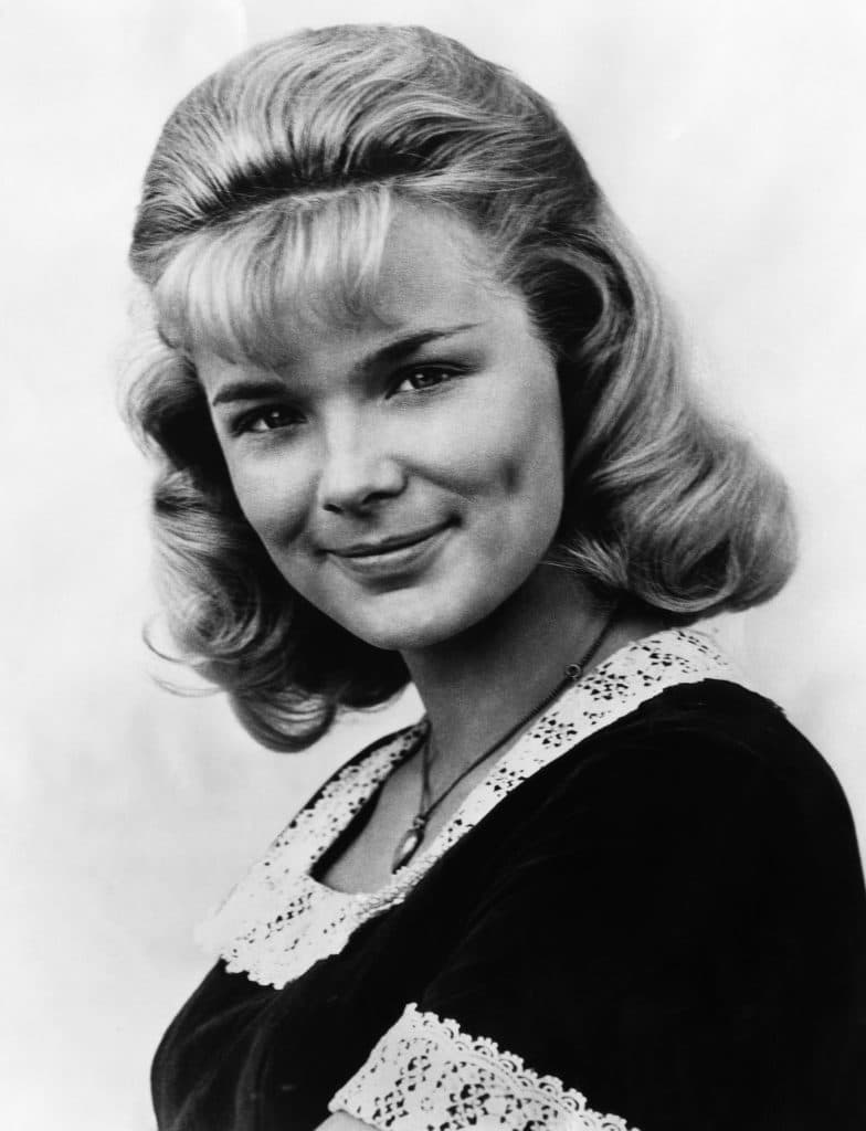 Linda Evans Turns 81 As The Defiant Star Who Made Headlines With A Kiss ...