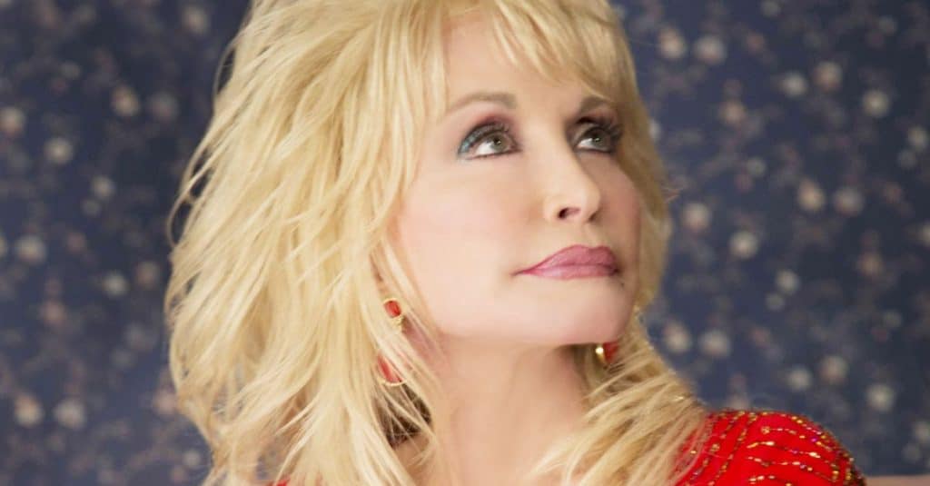 Dolly Parton Says “Hard Candy Christmas” Isn’t A Christmas Song, But ...