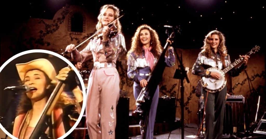 Founding Dixie Chicks Member Laura Lynch Dies From Head-On Collision At 65